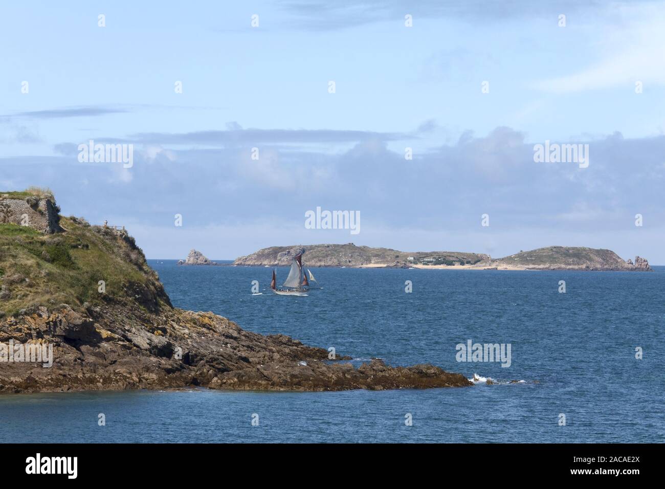 Sailing into atlantic ocean hi-res stock photography and images - Alamy