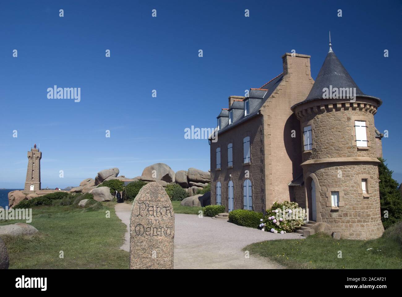 House lighthouse hi-res stock photography and images - Alamy