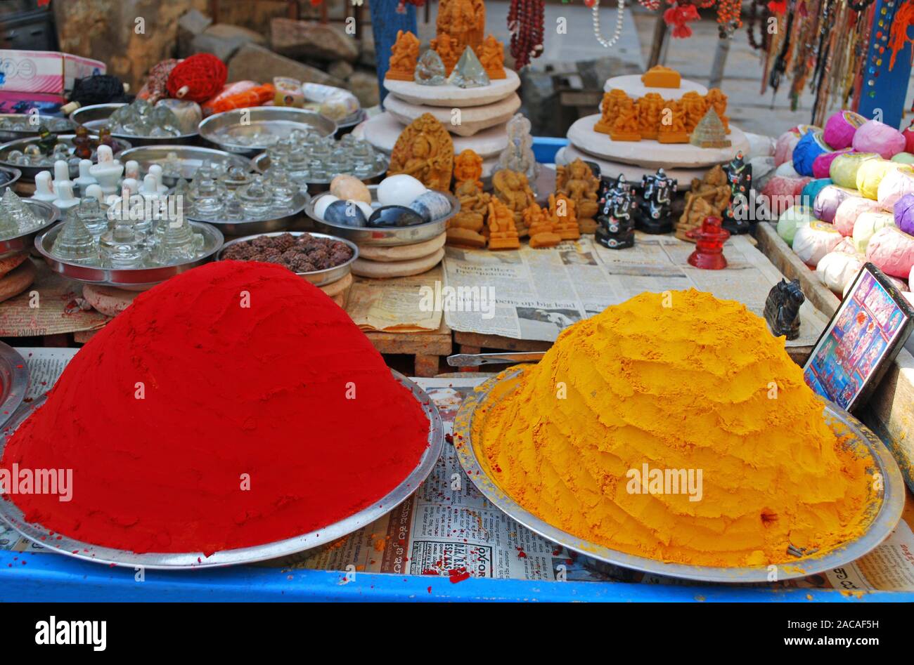 Coloured henna powder, India Stock Photo - Alamy