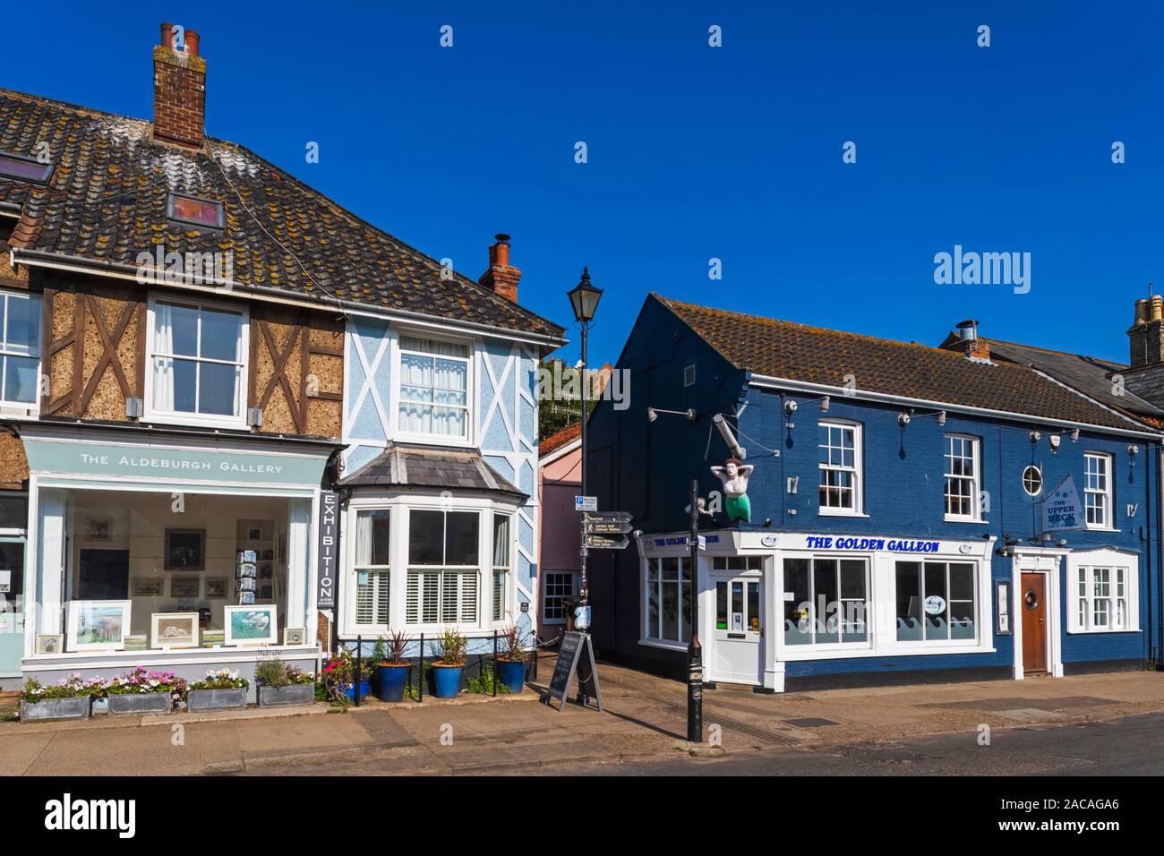Shopping aldeburgh hi-res stock photography and images - Alamy