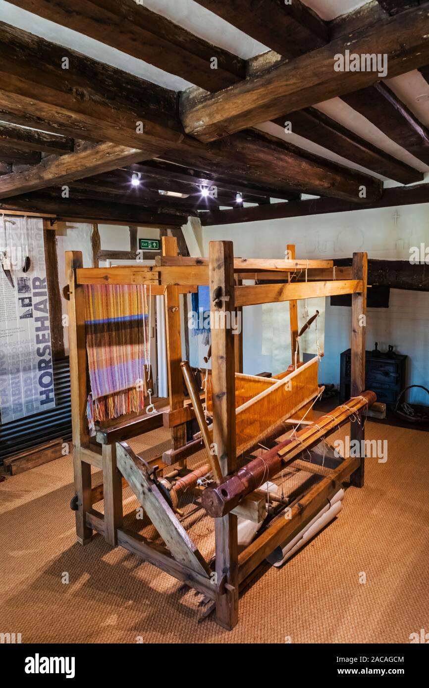 Medieval loom hi-res stock photography and images - Alamy