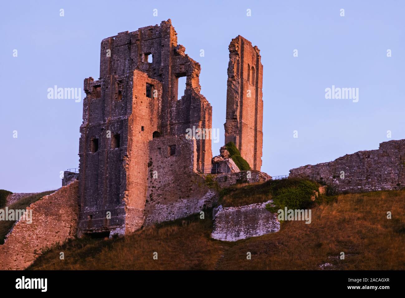 England, Dorset, Isle of Purbeck, Corfe Castle, Corfe Castle Ruins ...