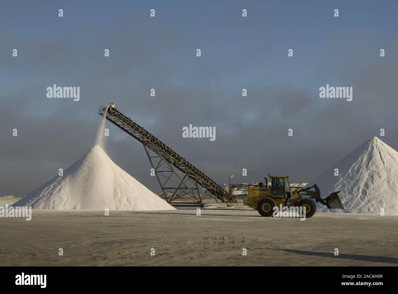 Salt extraction hi-res stock photography and images - Alamy