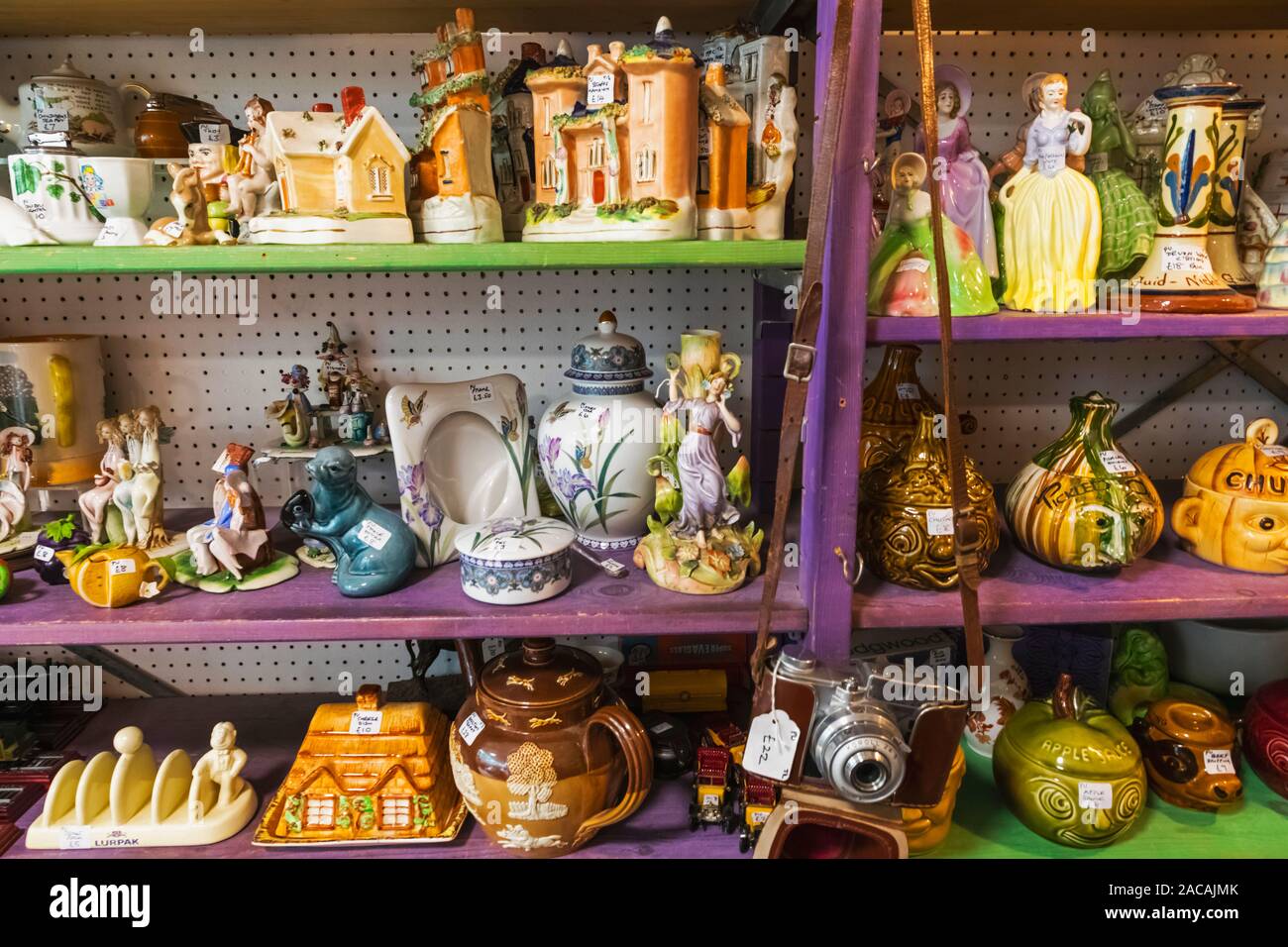Lewes Antiques Centre High Resolution Stock Photography and Images - Alamy