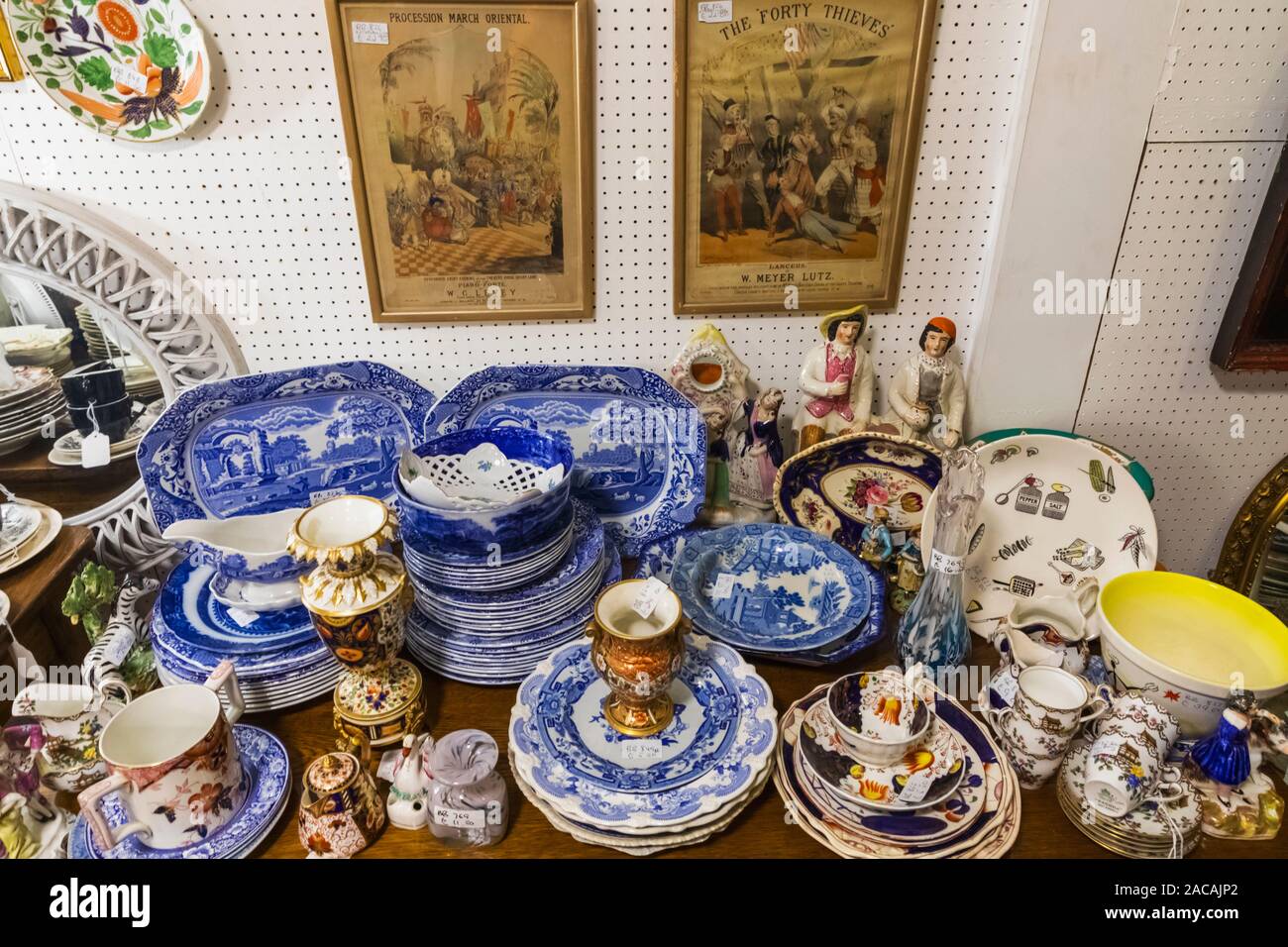 England, East Sussex, Lewes, Antique Centre Display Stock Photo - Alamy