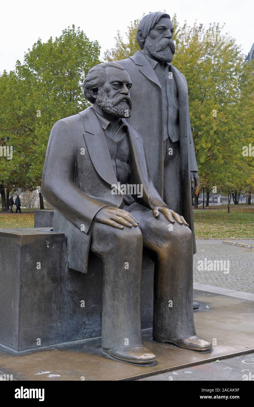 Statues of Karl Marx and Friedrich Engels in the so-called Marx ...