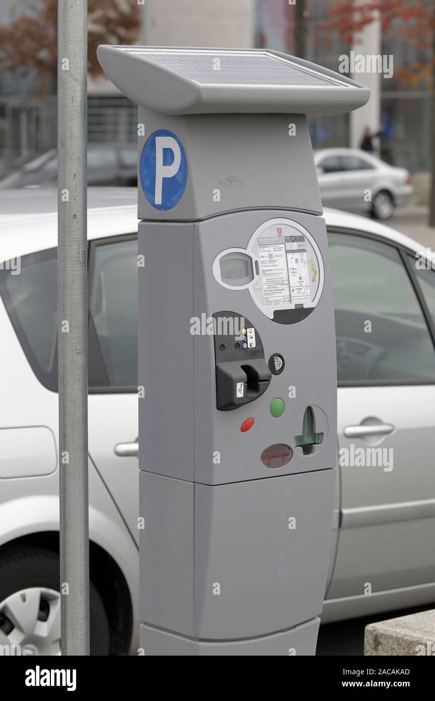 Solar machine hi-res stock photography and images - Alamy