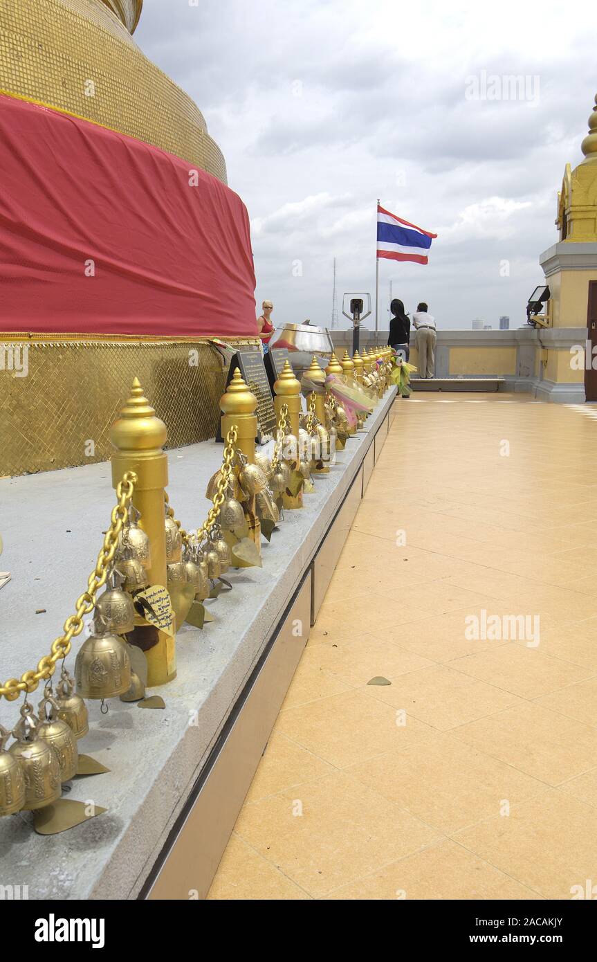 Wat Saket, golden Mount Temple, bangkok, Thailand Stock Photo - Alamy