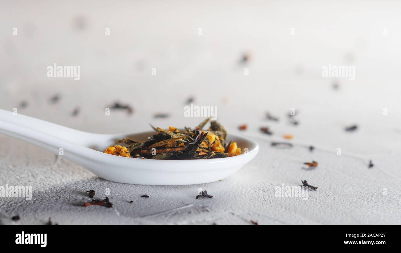 Green tea with fruit additives, dry tea leaf. making of tasty and ...