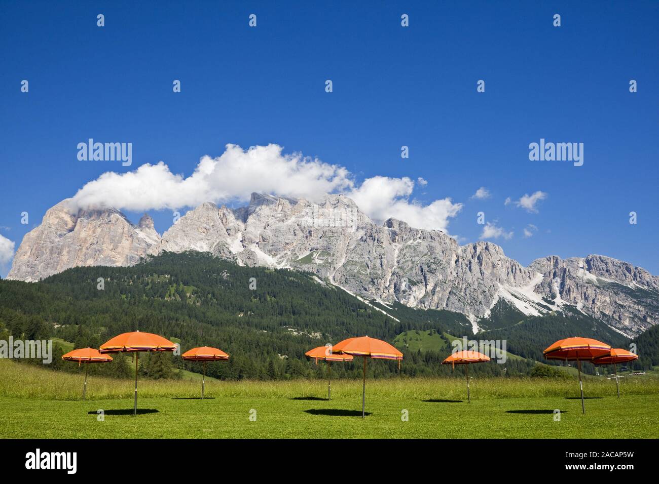 Northern italian mountain range hi-res stock photography and images - Alamy