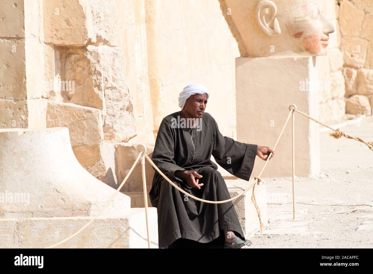 Egypt, temple guard in Hatshepsut temple Stock Photo - Alamy