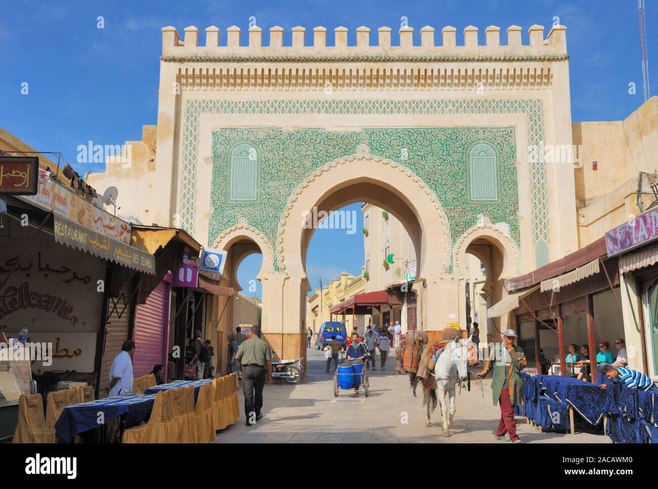 Medina inside hi-res stock photography and images - Alamy