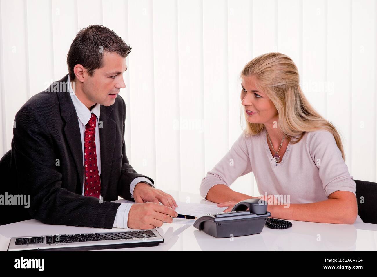 Office signs hi-res stock photography and images - Alamy