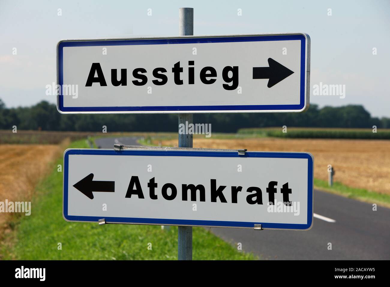 Nuclear phase hi-res stock photography and images - Alamy