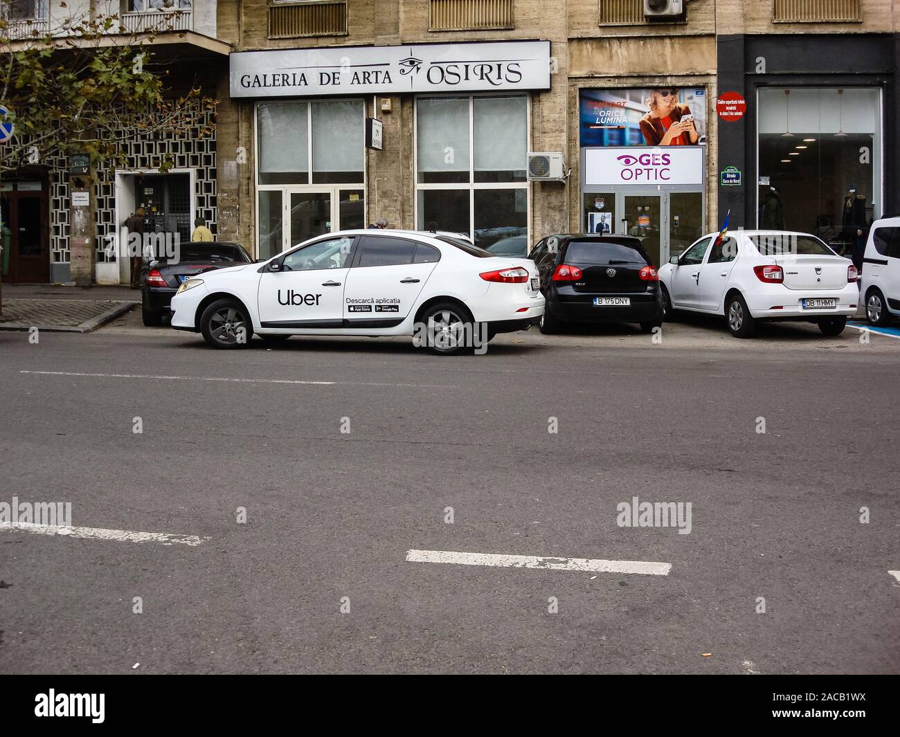 Bucuresti taxi hi-res stock photography and images - Alamy