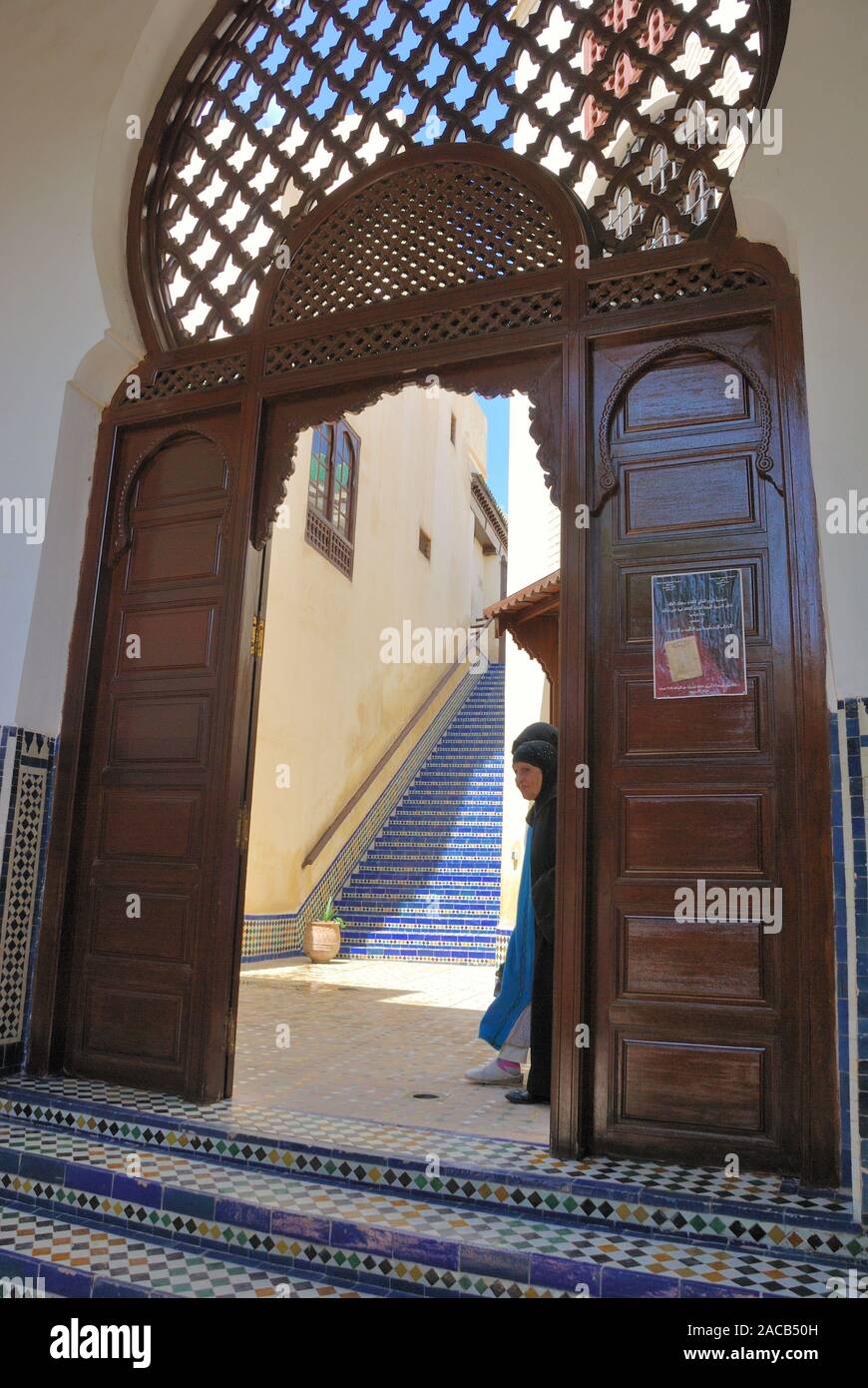 Fez morocco library hi-res stock photography and images - Alamy