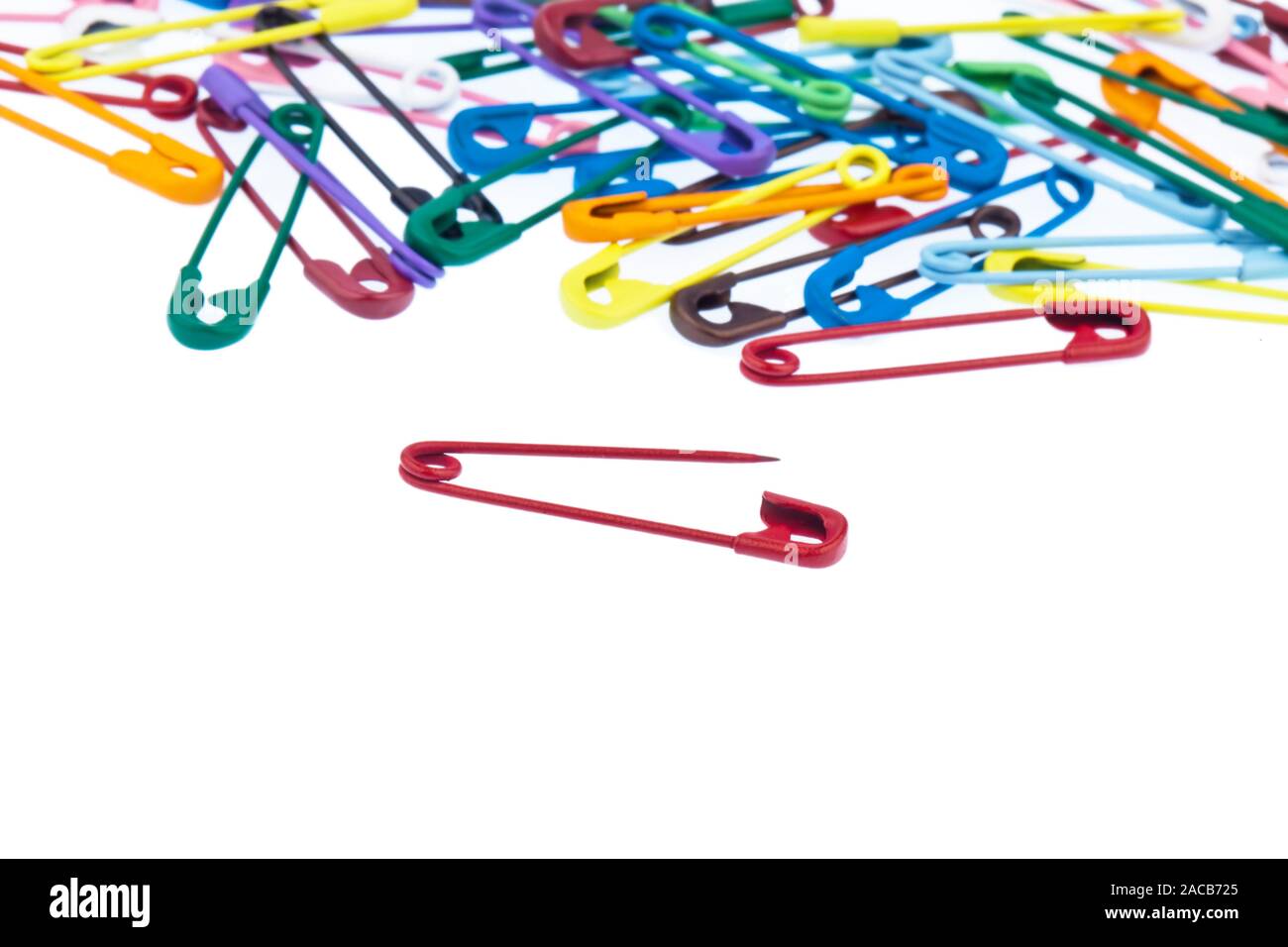 many coloured safety pins Stock Photo - Alamy