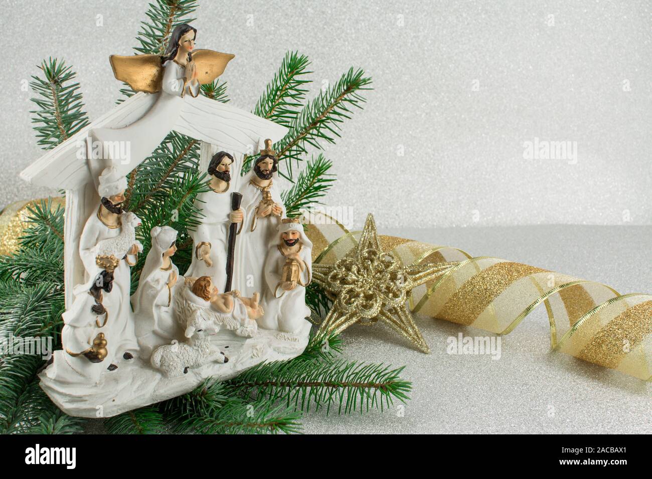 Nativity christmas tree hi-res stock photography and images - Alamy