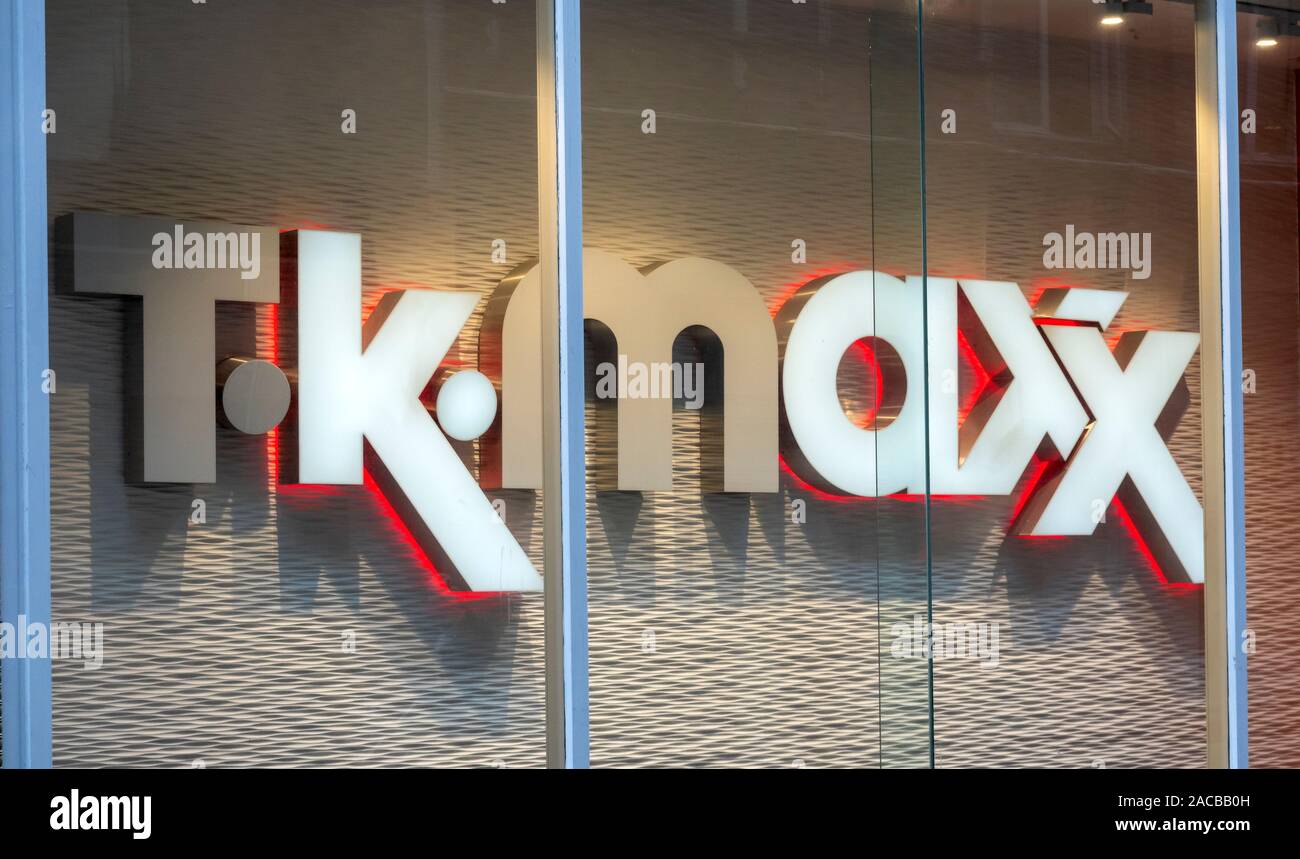 Tk maxx logo hi-res stock photography and images - Alamy