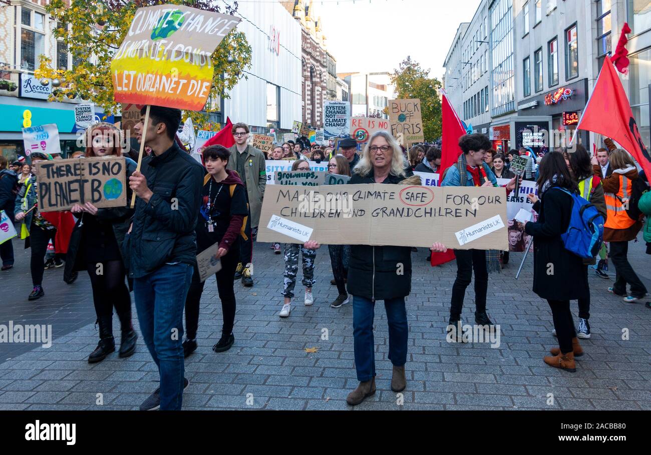 Protesters banners hi-res stock photography and images - Alamy