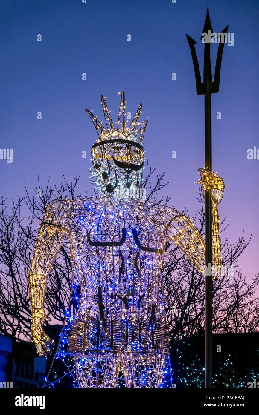 Lighted King Neptune statue at Albert Dock in Liverpool Stock Photo - Alamy
