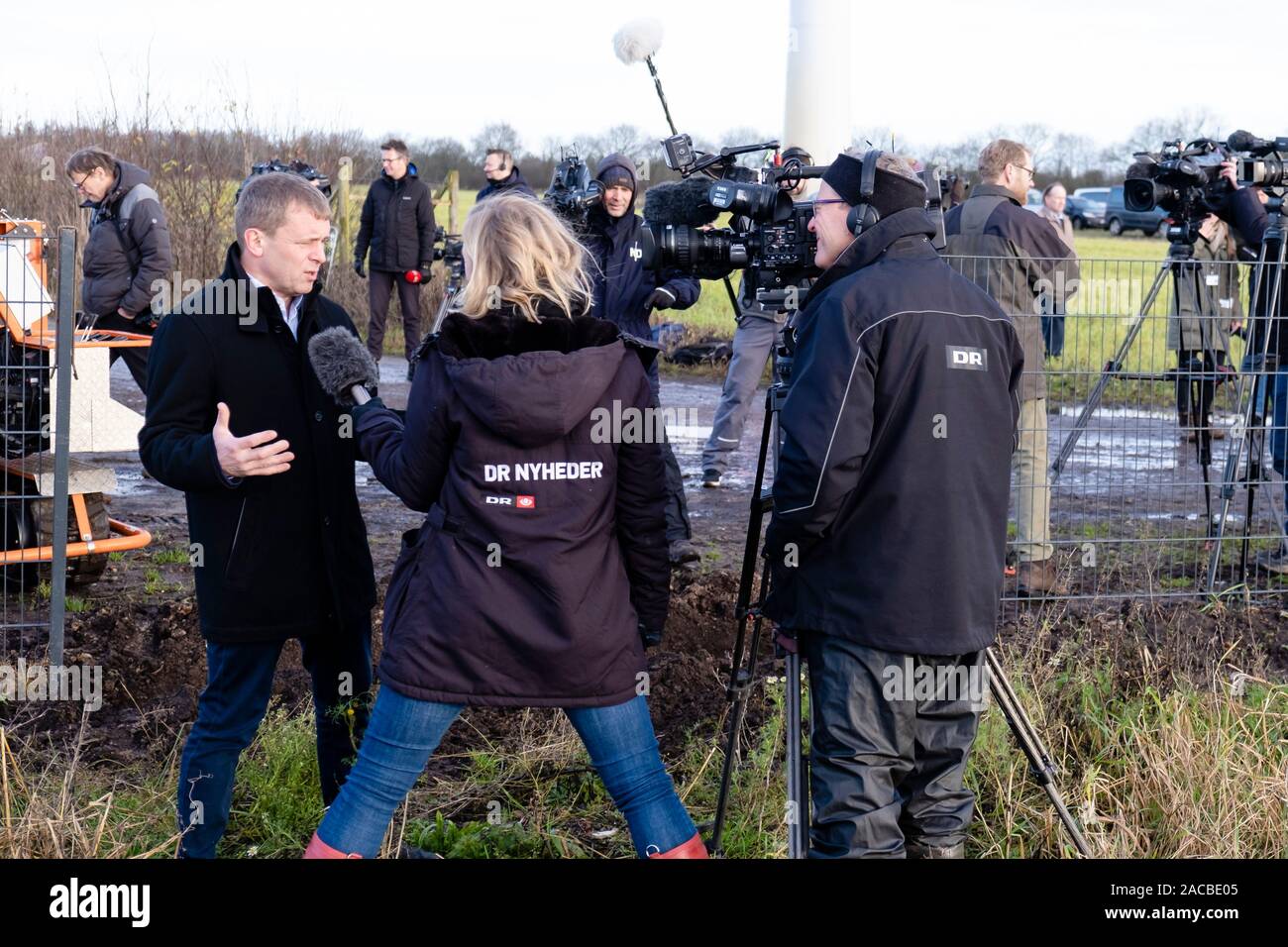 Tinglev, Denmark. 02nd Dec, 2019. Asger Krogsgaard (l), chairman of the ...