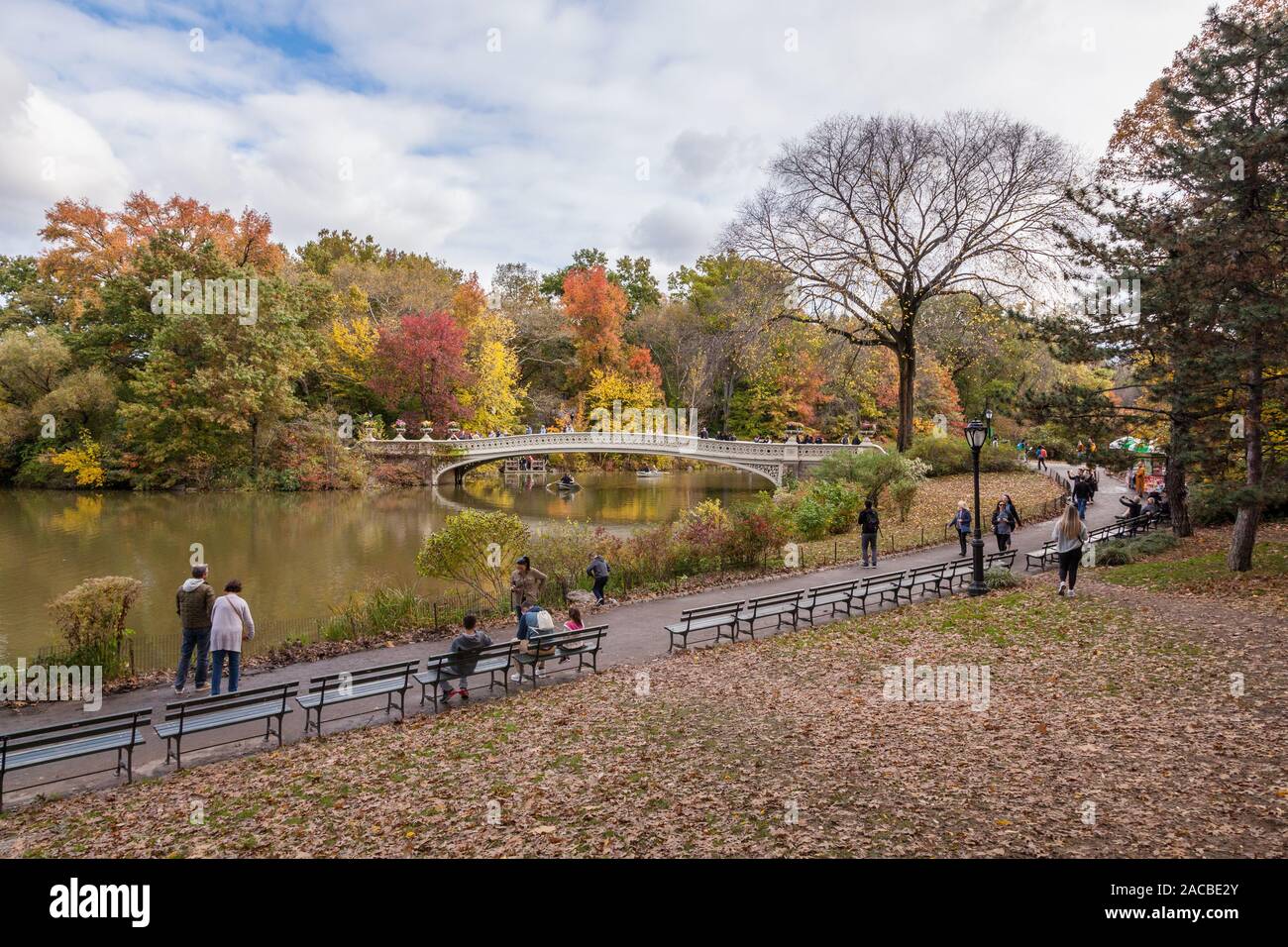 Bow Bridge in Fall, Central park, New York City, United States of ...