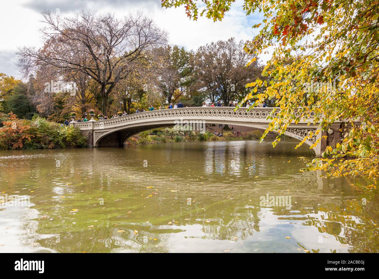 Bow Bridge in Fall, Central park, New York City, United States of ...