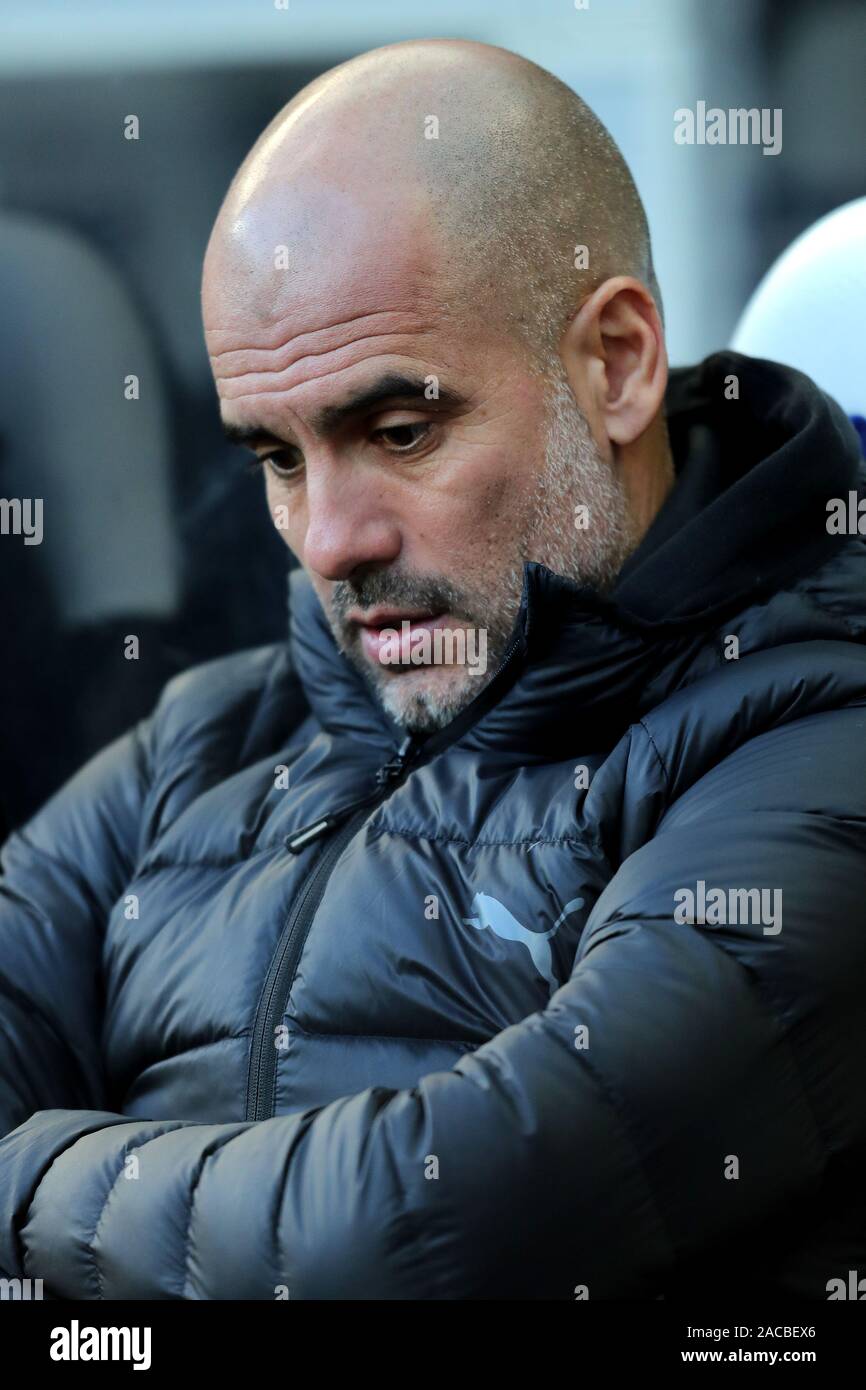 Pep guardiola 2019 manchester city hi-res stock photography and images ...