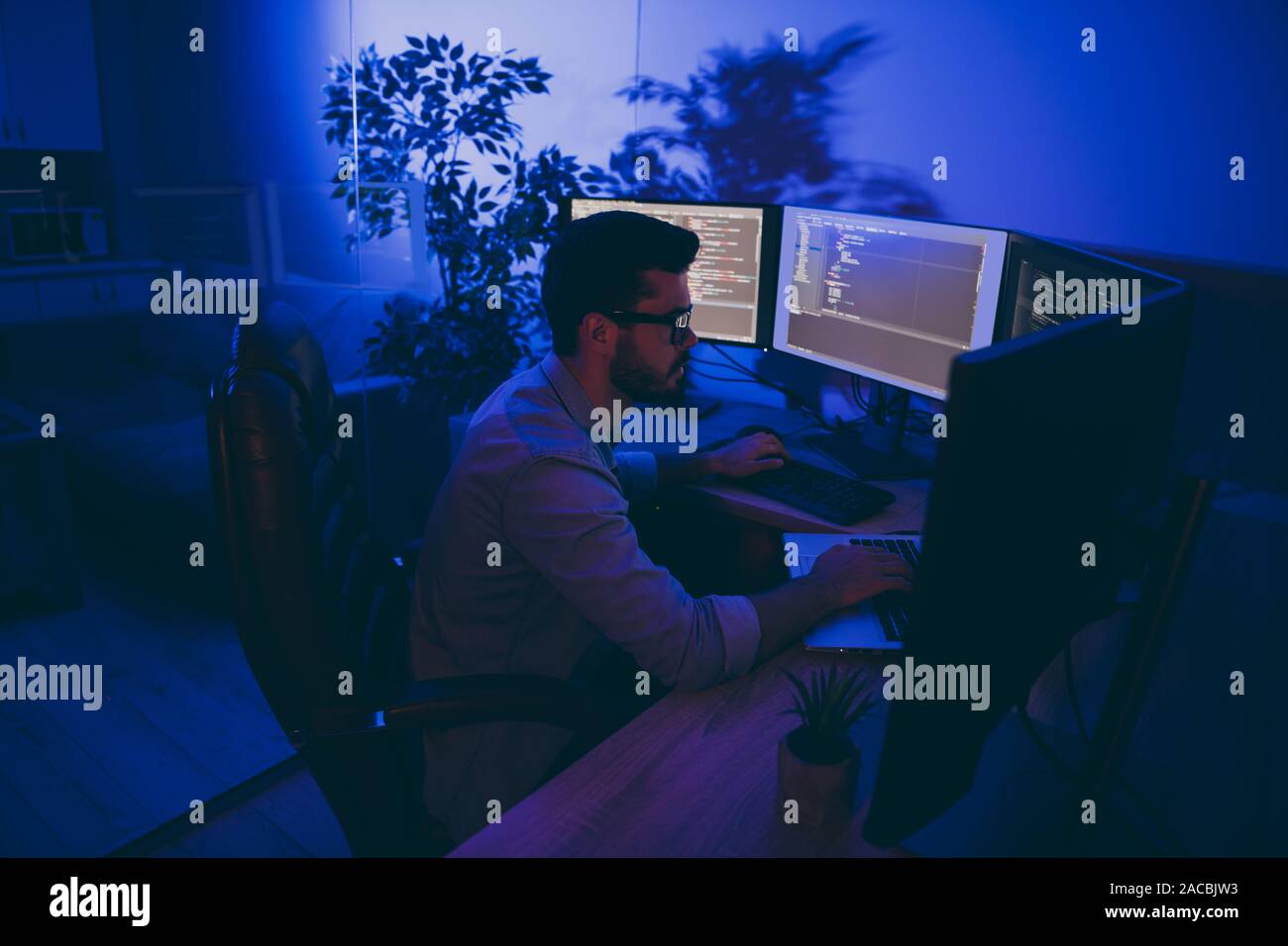 Script debug hi-res stock photography and images - Alamy