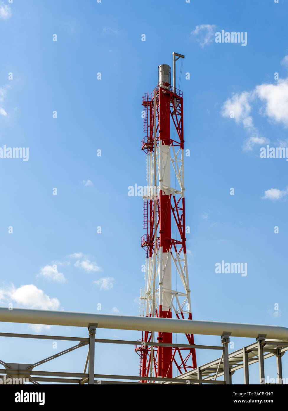 oil and gas processing long column Stock Photo - Alamy