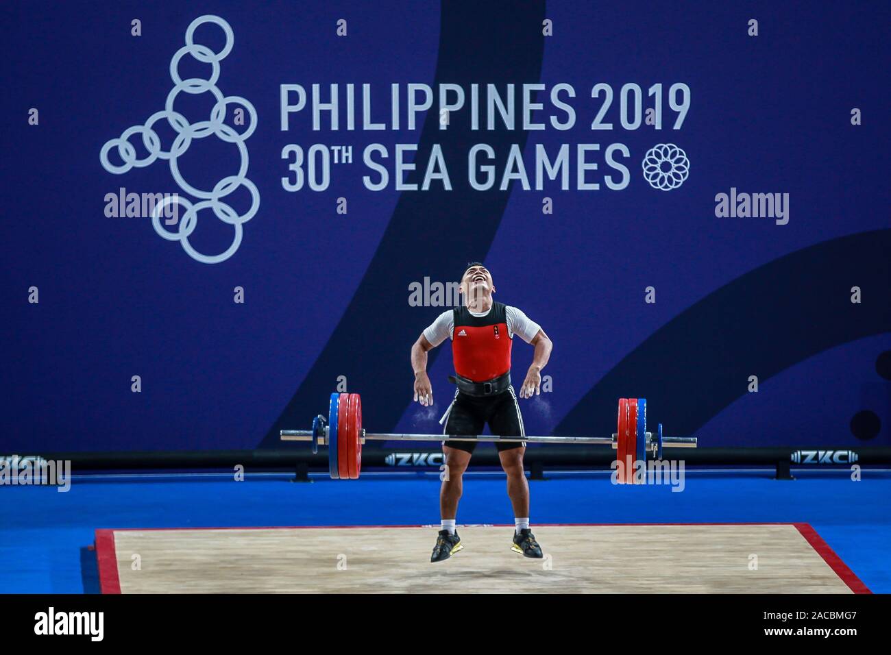 Manila, Philippines. 2nd Dec, 2019. Eko Irawan of Indonesia competes ...