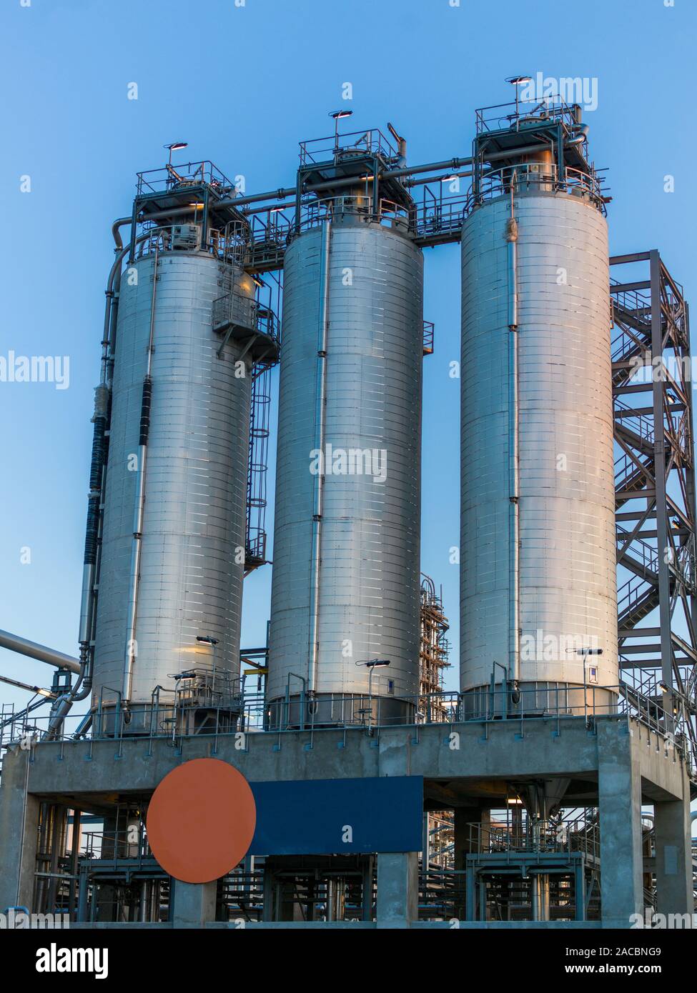 oil and gas processing columns and towers Stock Photo - Alamy