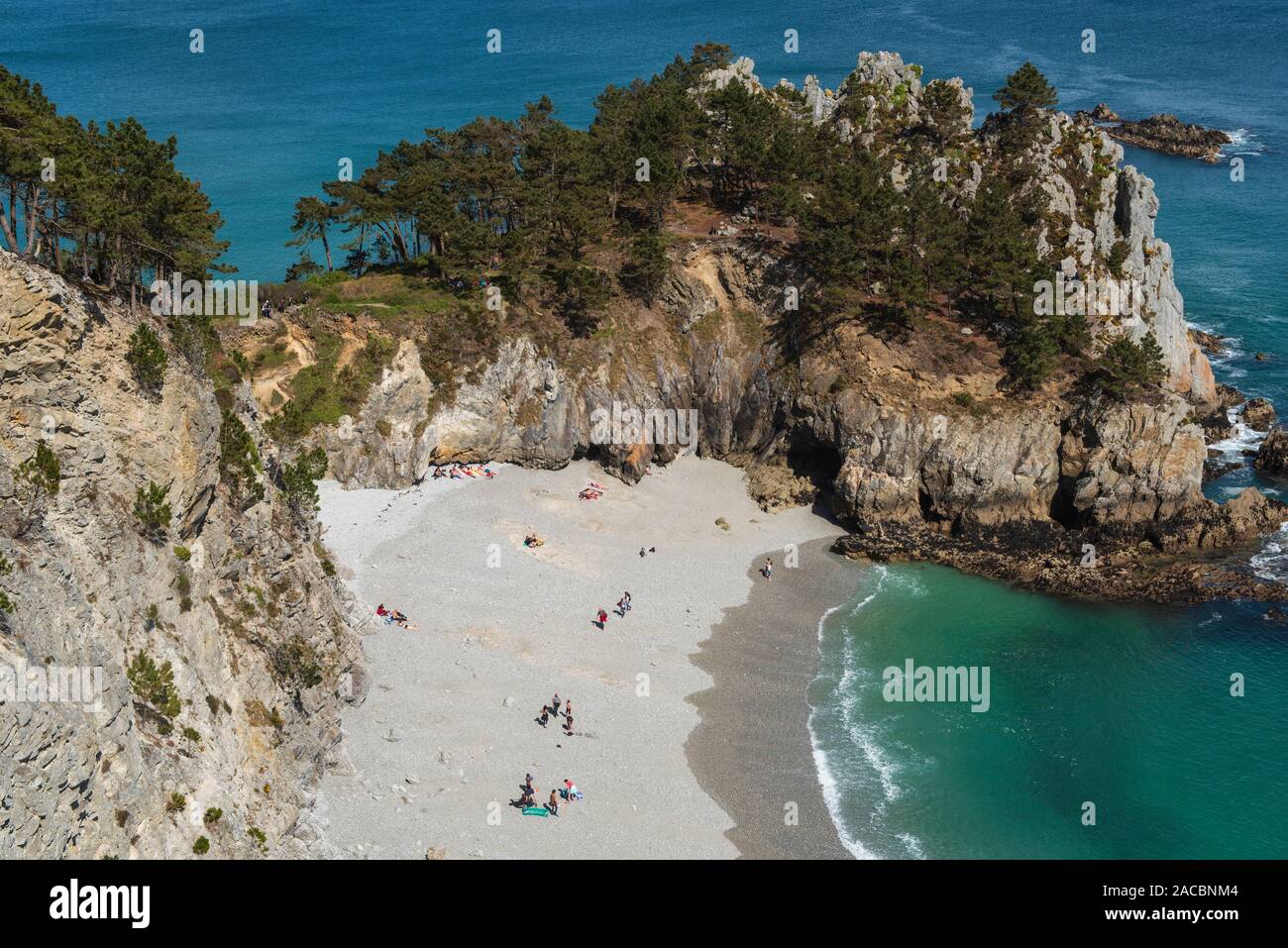 Plage de l'ile Vierge beach, Pointe de Saint-Hernot, Crozon peninsula ...