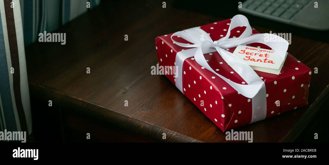Secret santa hi-res stock photography and images - Alamy