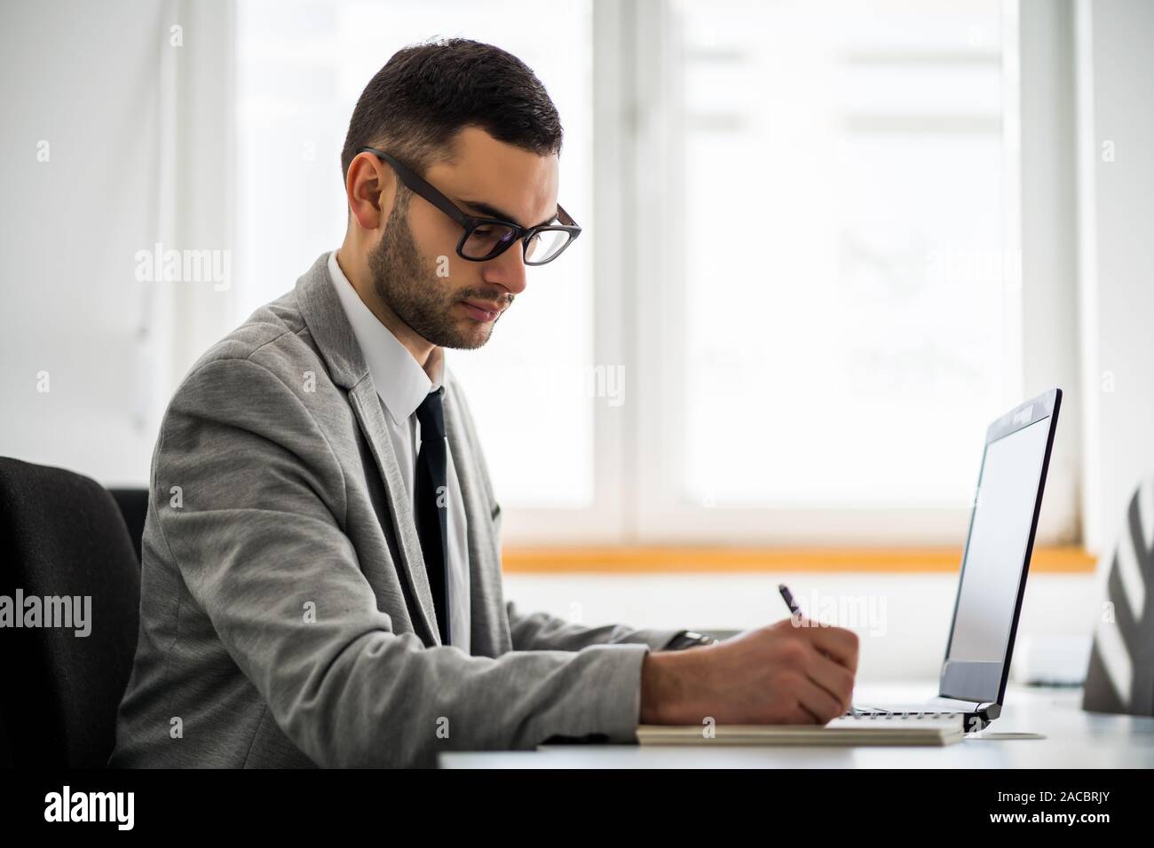 Professional white collar hi-res stock photography and images - Alamy