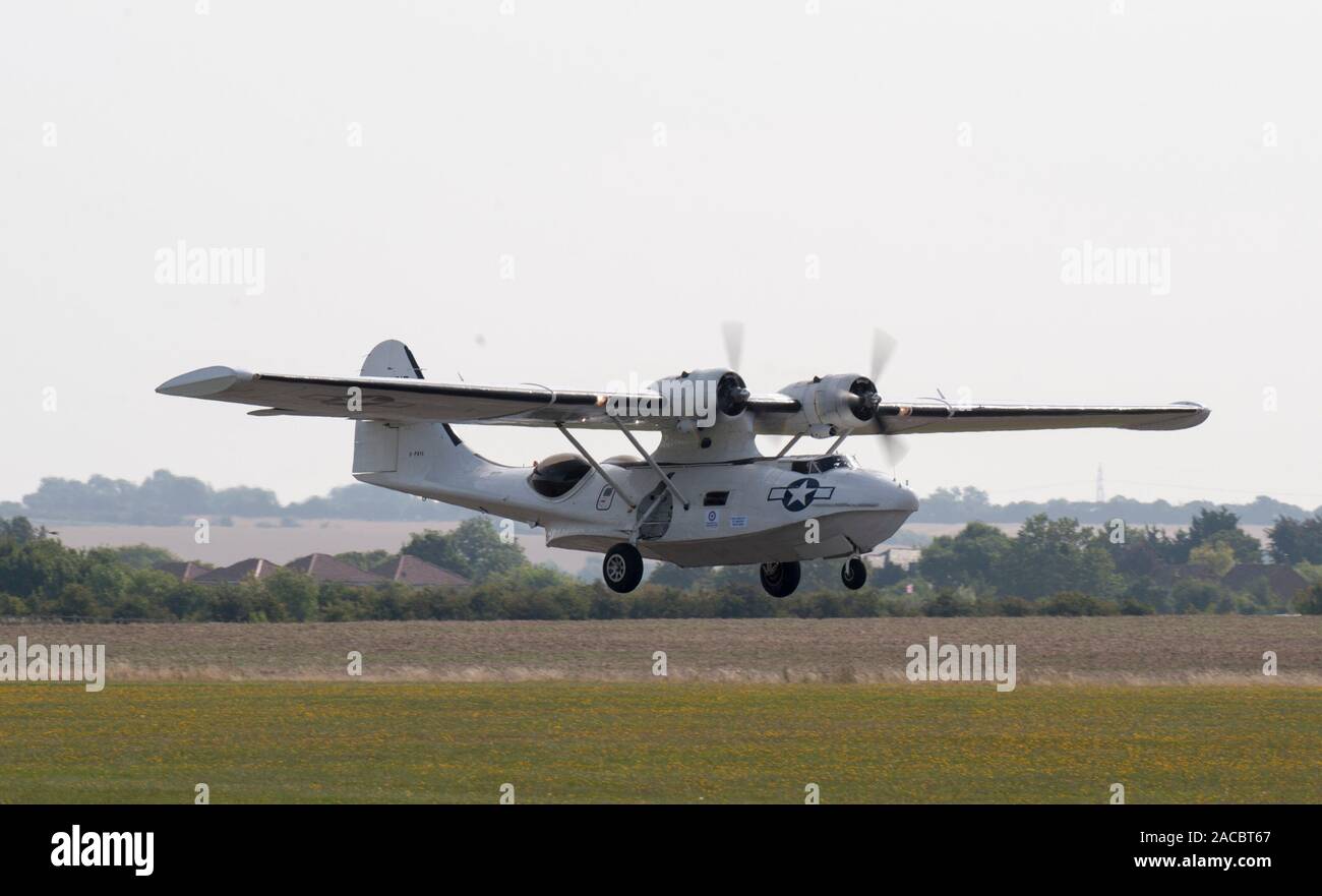 A Catalina sea plane Aircraft takes off from RAF Duxford in ...