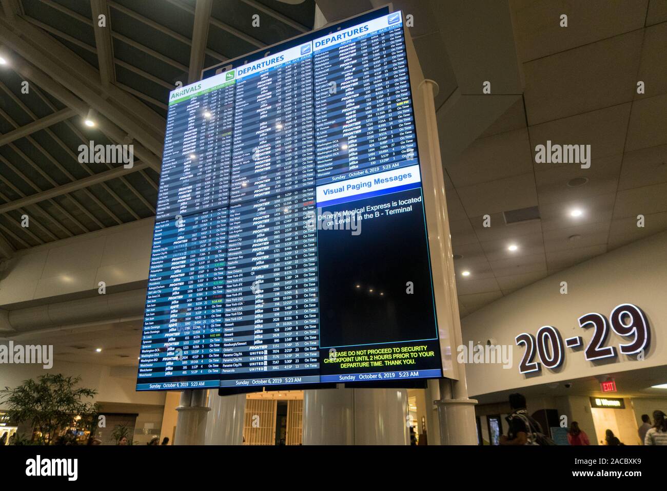 Orlando international airport hi-res stock photography and images - Alamy