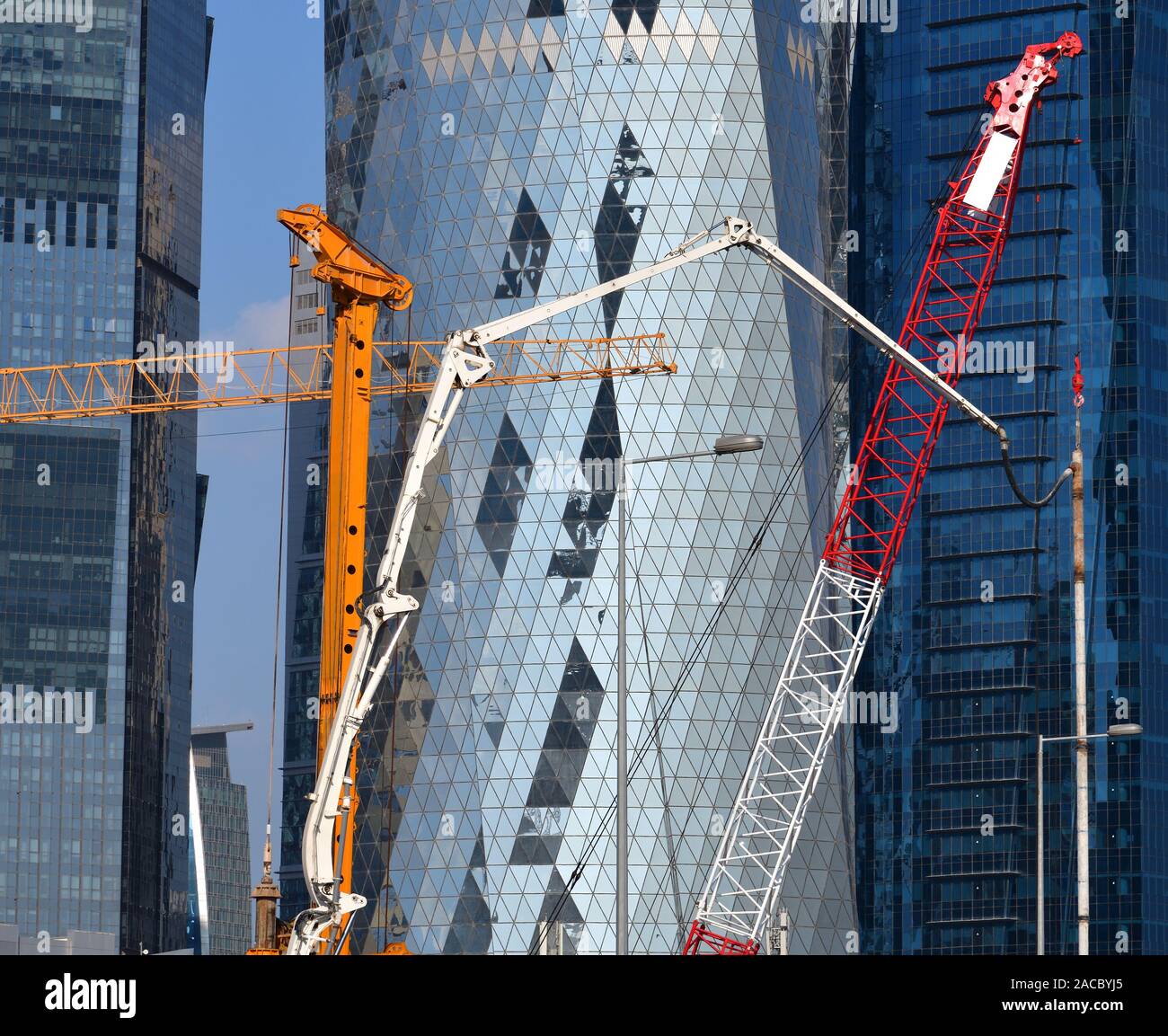 Construction site and skyscrapers in Doha, Qatar Stock Photo - Alamy
