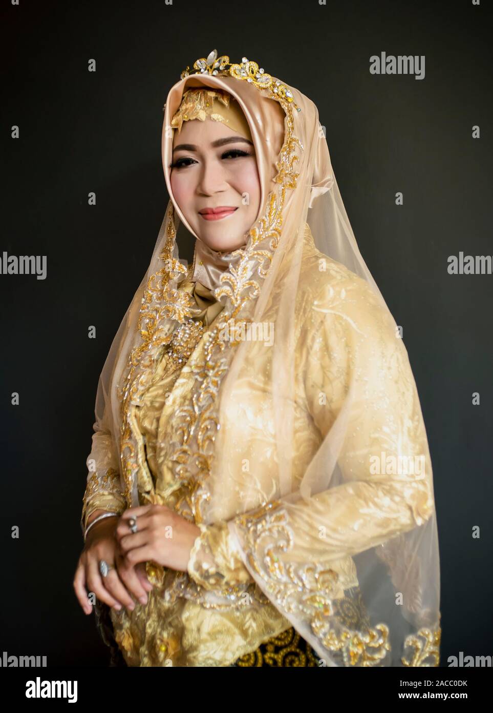 Beauty shot hi-res stock photography and images - Alamy