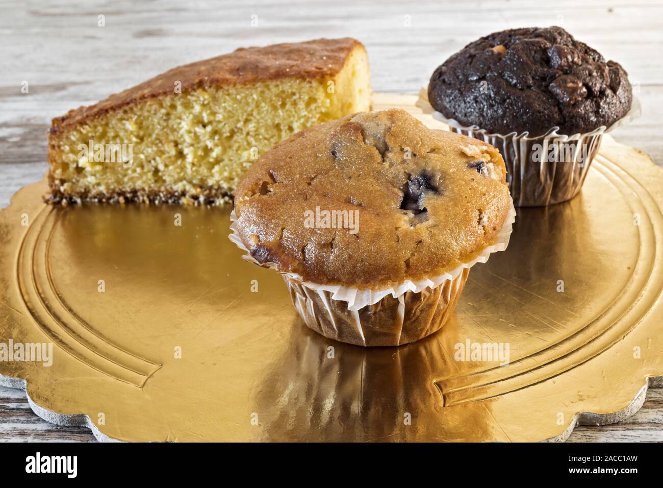 Torta al forno torta al forno torta al forno hi-res stock photography ...