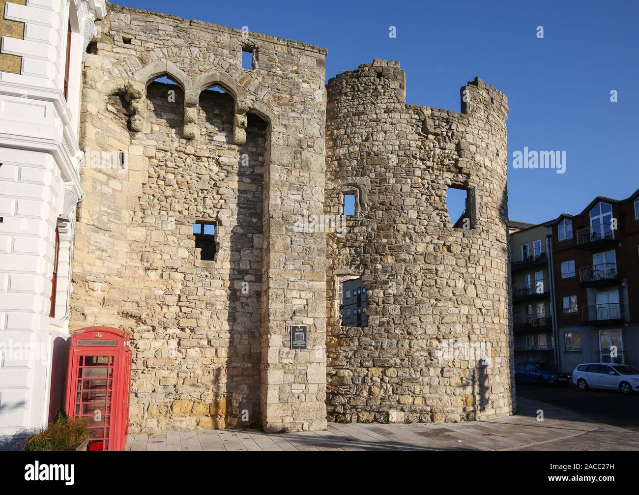 Southampton old walls, the West Gate and Quay Stock Photo - Alamy