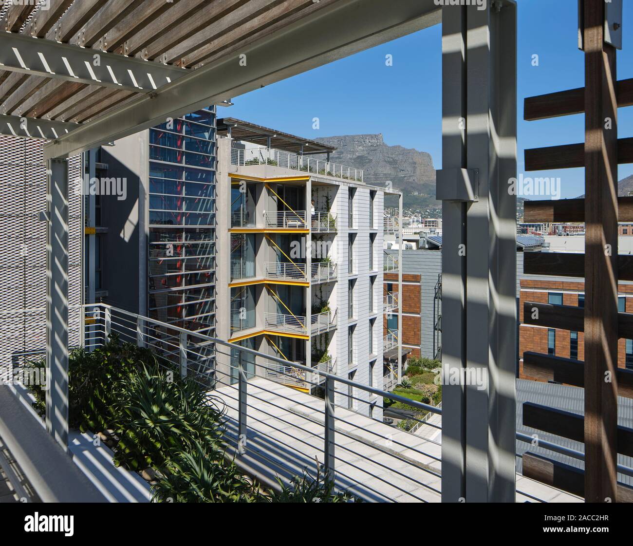 Timber slat hi-res stock photography and images - Alamy