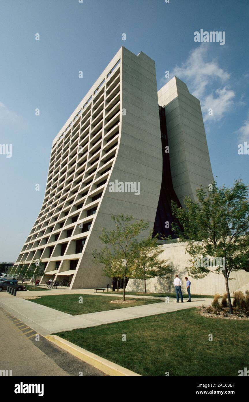 Fermilab building. Robert Rathbun Wilson Hall, the 16-storey ...