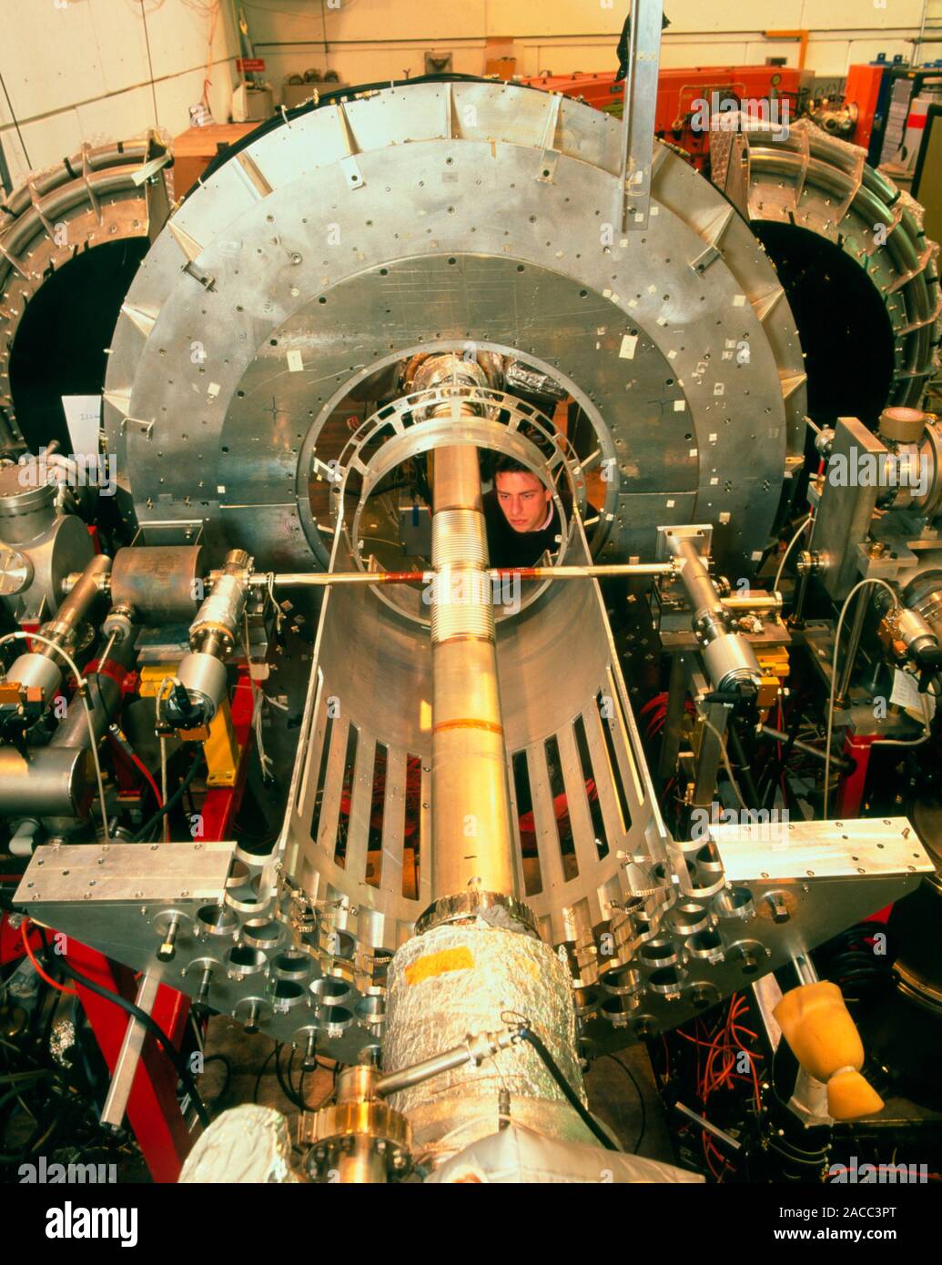 Antimatter experiment in which antihydrogen may be produced for the ...