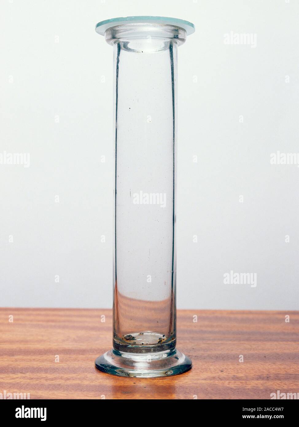 Oxygen gas in gas jar. Oxygen gas (O2) is a colourless, odourless and ...