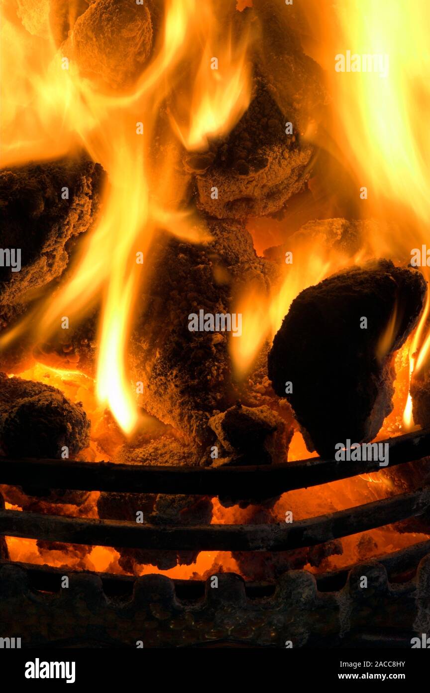 Coal fire. Flames and glowing embers in a coal fire Stock Photo - Alamy