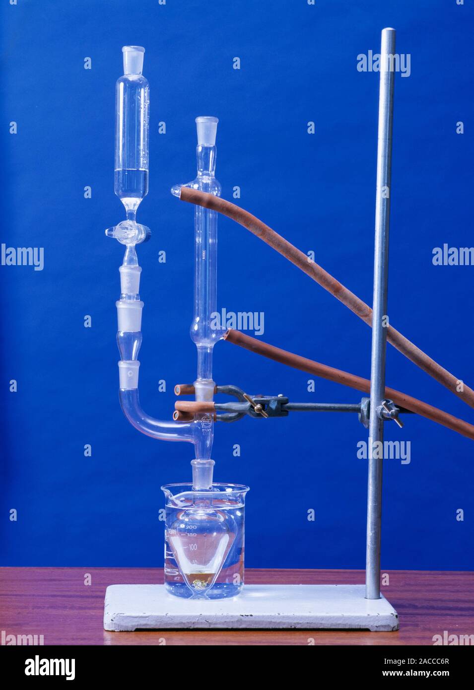 Organic synthesis. Reflux apparatus used to make phenylamine. The pear ...