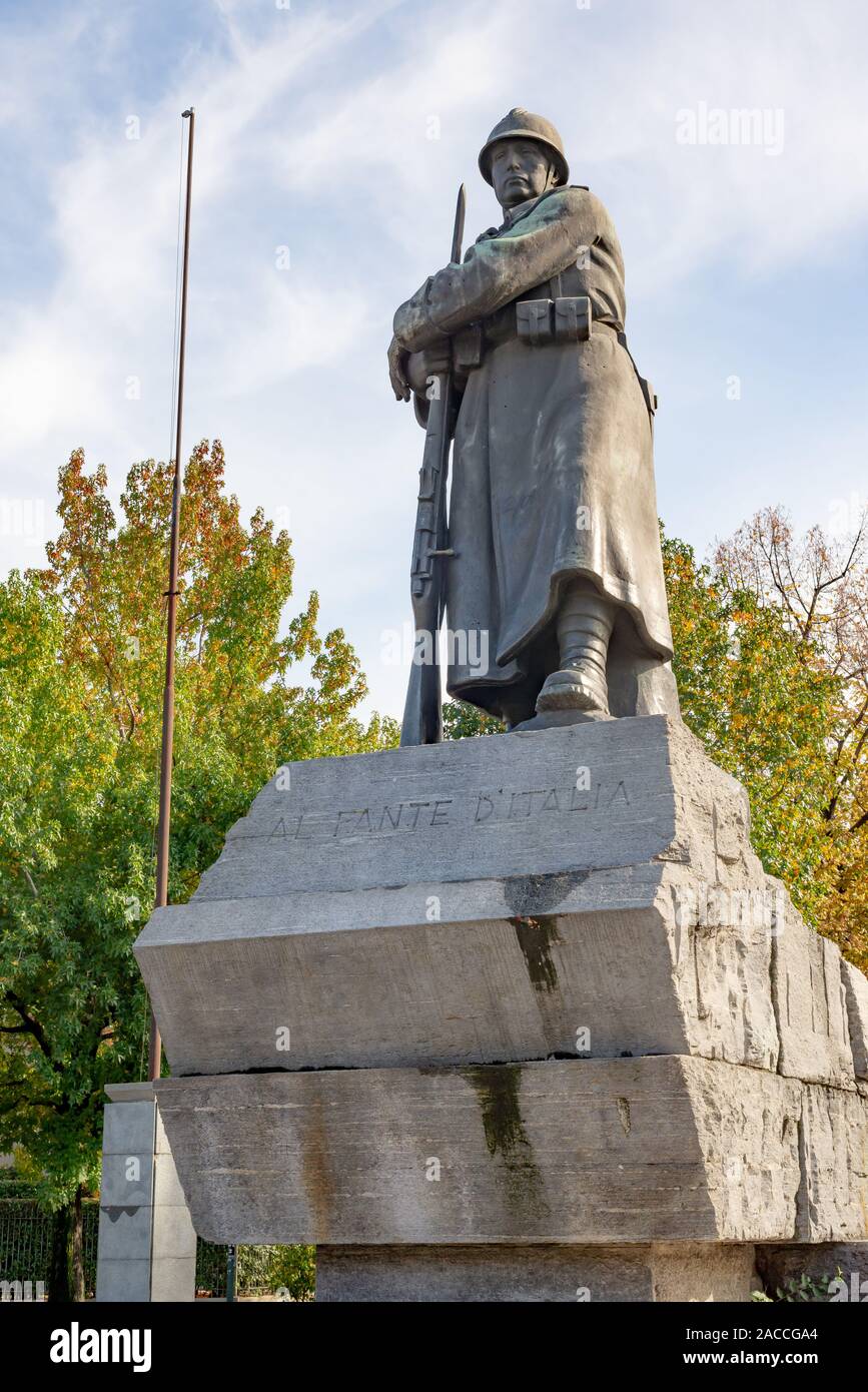 Turin - Italy, 25 october 2019: statue of a soldier of the First World ...