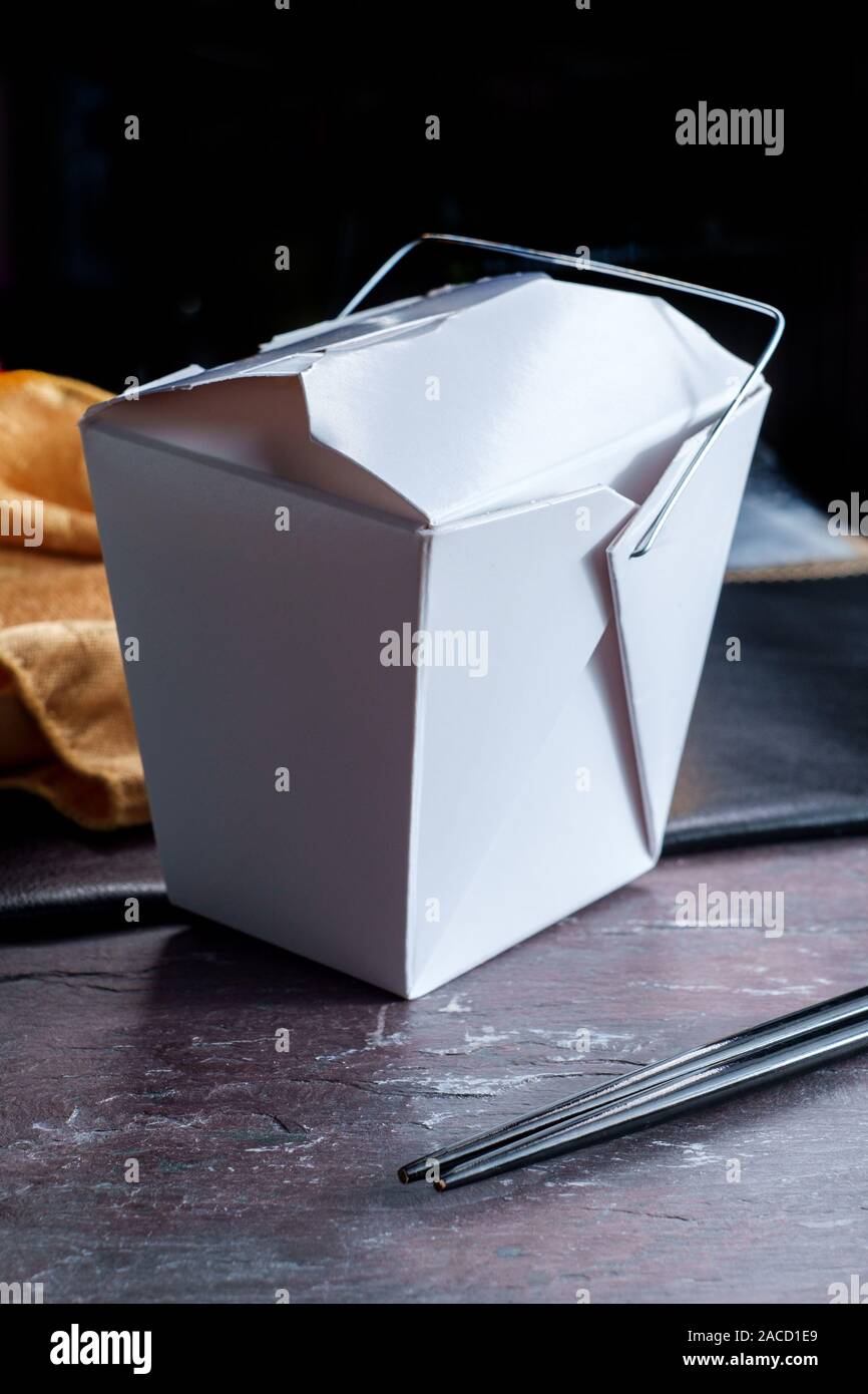Chinese takeout container hi-res stock photography and images - Alamy